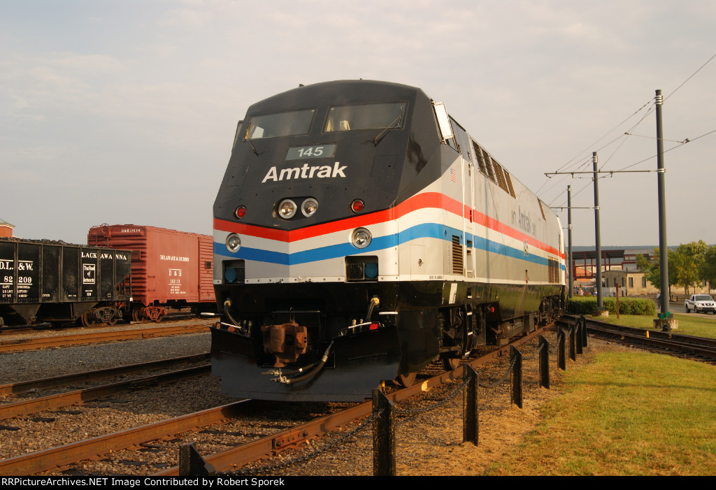 Sweetlight on Amtrak 145